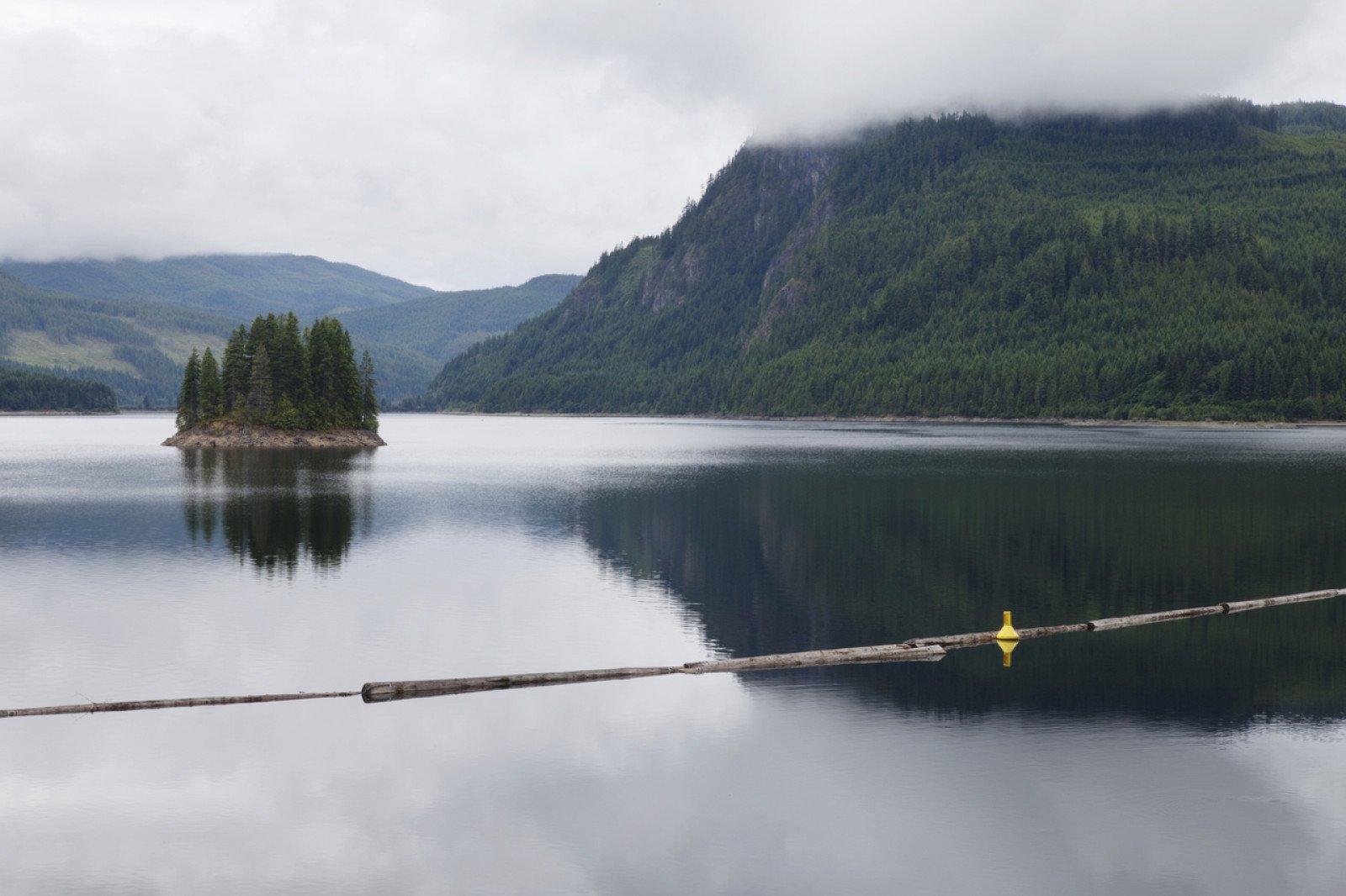 How Dams Generate Electricity BCHydro Power Smart For Schools how-dams-generate-electricity-bchydro-power-smart-for-schools